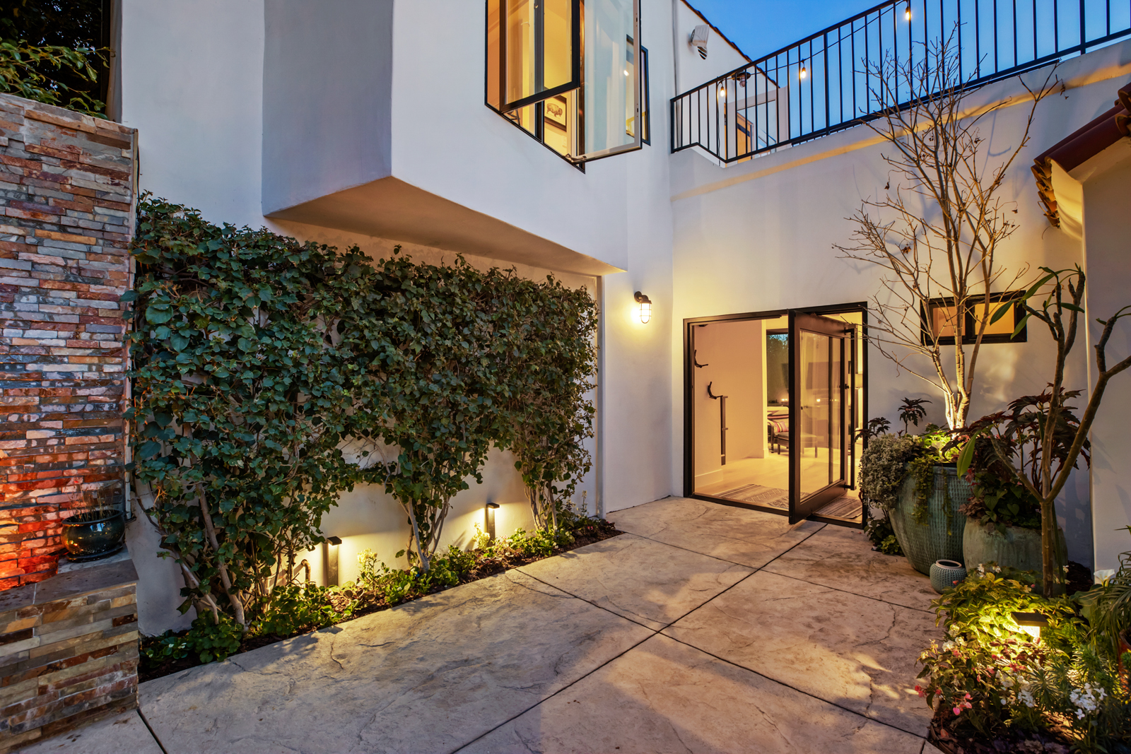 HOME • Greg Harris Estates - Real Estate Los Angeles