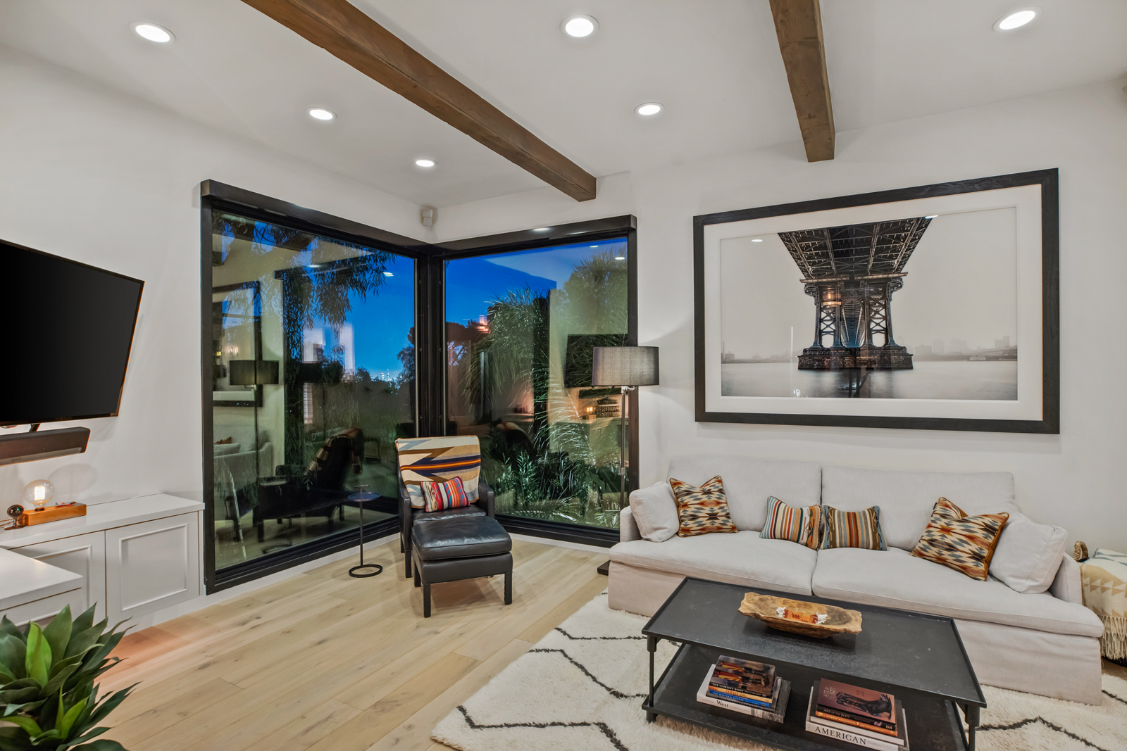 HOME • Greg Harris Estates - Real Estate Los Angeles